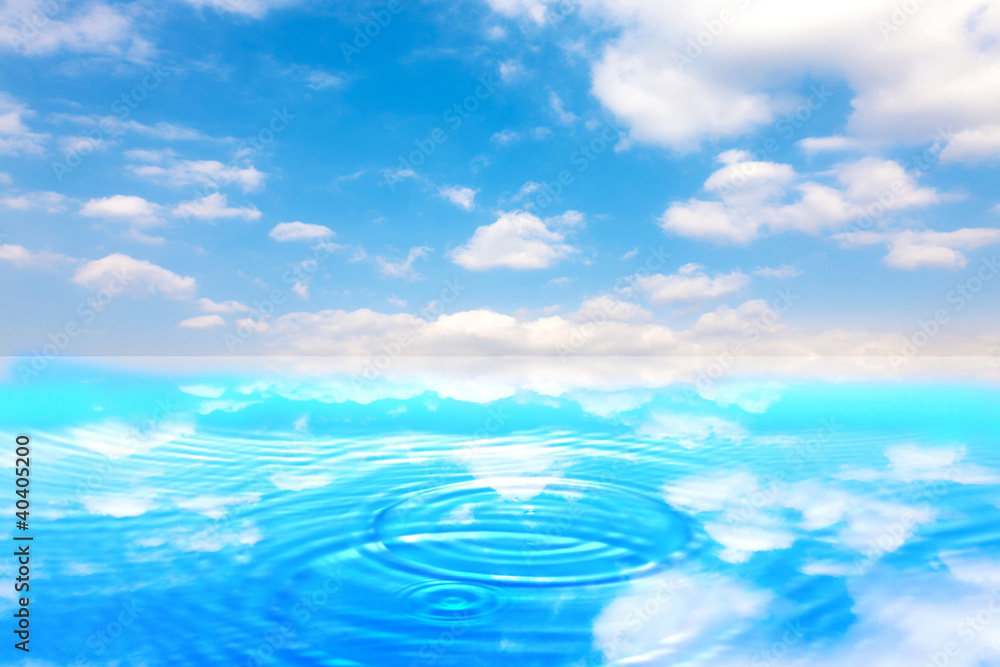 大空と水面に映る空 Stock 写真 Adobe Stock