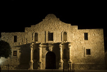 The Alamo At Night Free Stock Photo - Public Domain Pictures