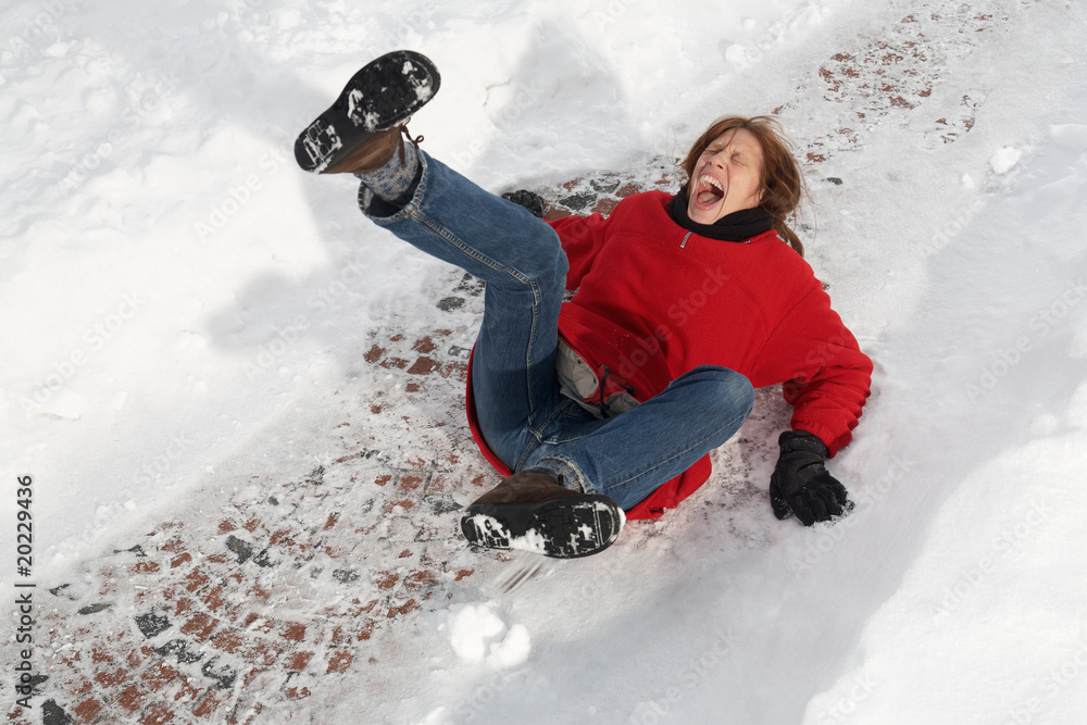 woman slipping on black ice 素材庫相片 | Adobe Stock