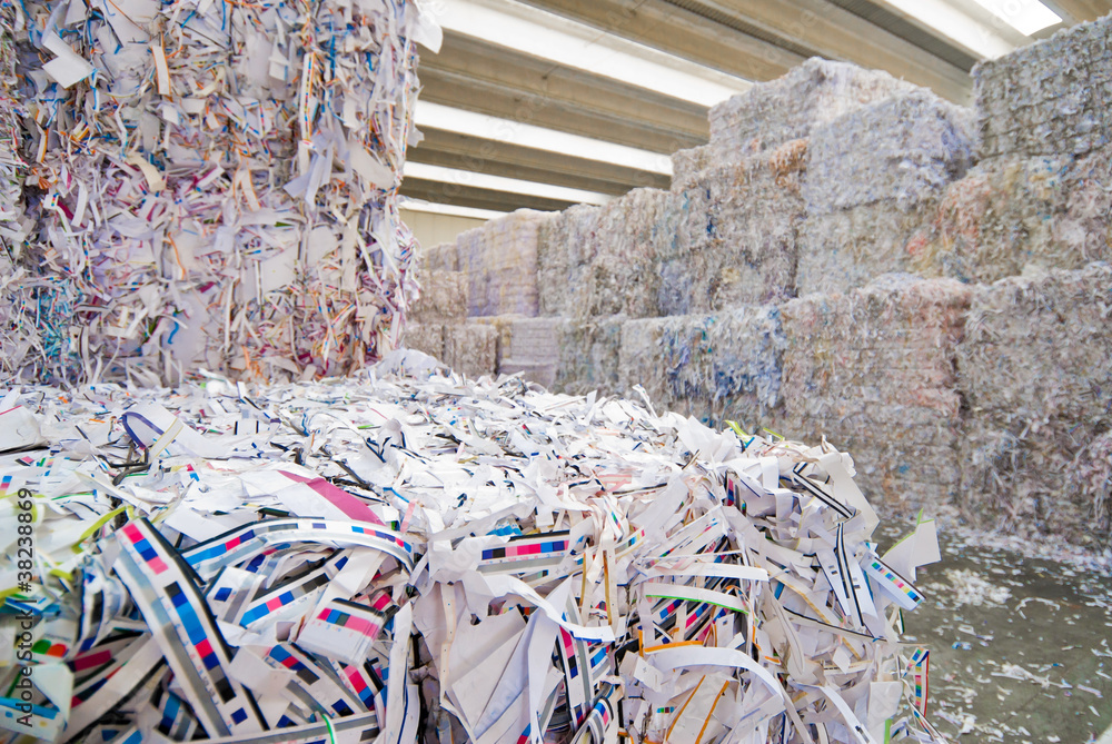 recycling of waste paper 素材庫相片 | Adobe Stock