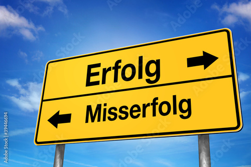 Verkehrschild Erfolg Misserfolg – kaufen Sie dieses Foto und finden Sie ...