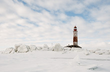 Lighthouse In Cleveland Free Stock Photo - Public Domain Pictures