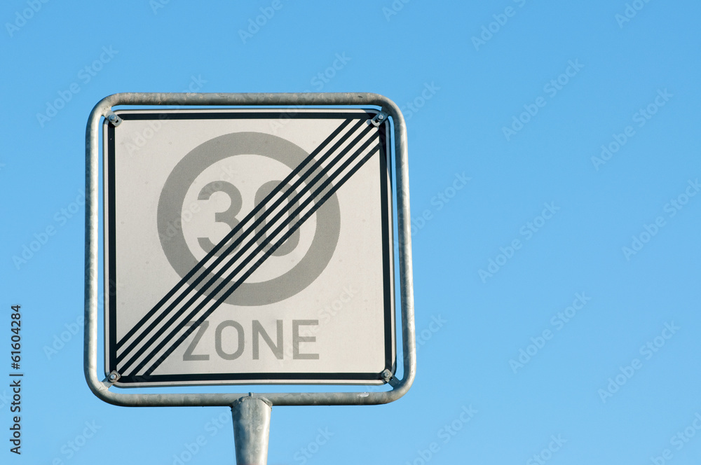 Stock-Illustration „Ende der 30er Zone“ | Adobe Stock