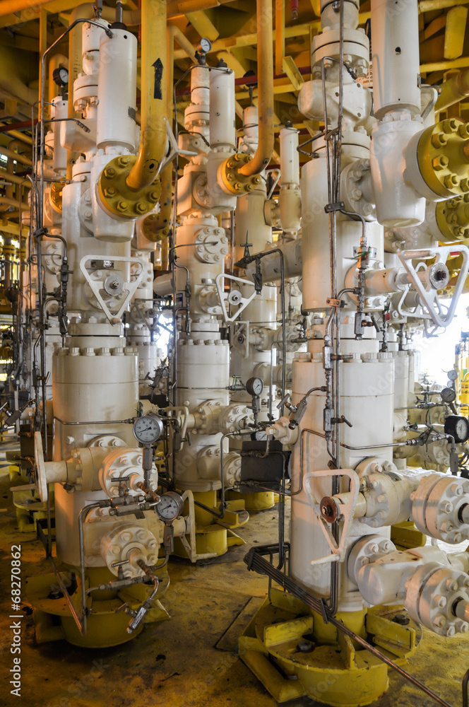 Production wellhead , wellhead in offshore oil and gas platform Stock ...