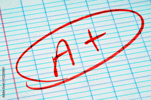 La bonne note - Acheter cette photo libre de droit et découvrir des ...