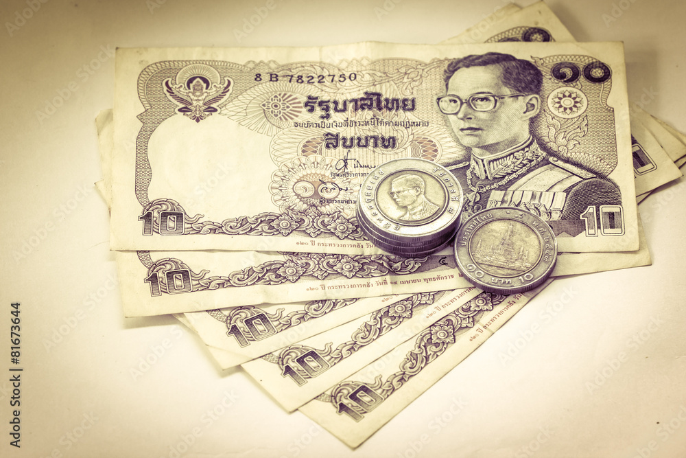 Thailand old money banknotes with ten baht coin in use currently の ...