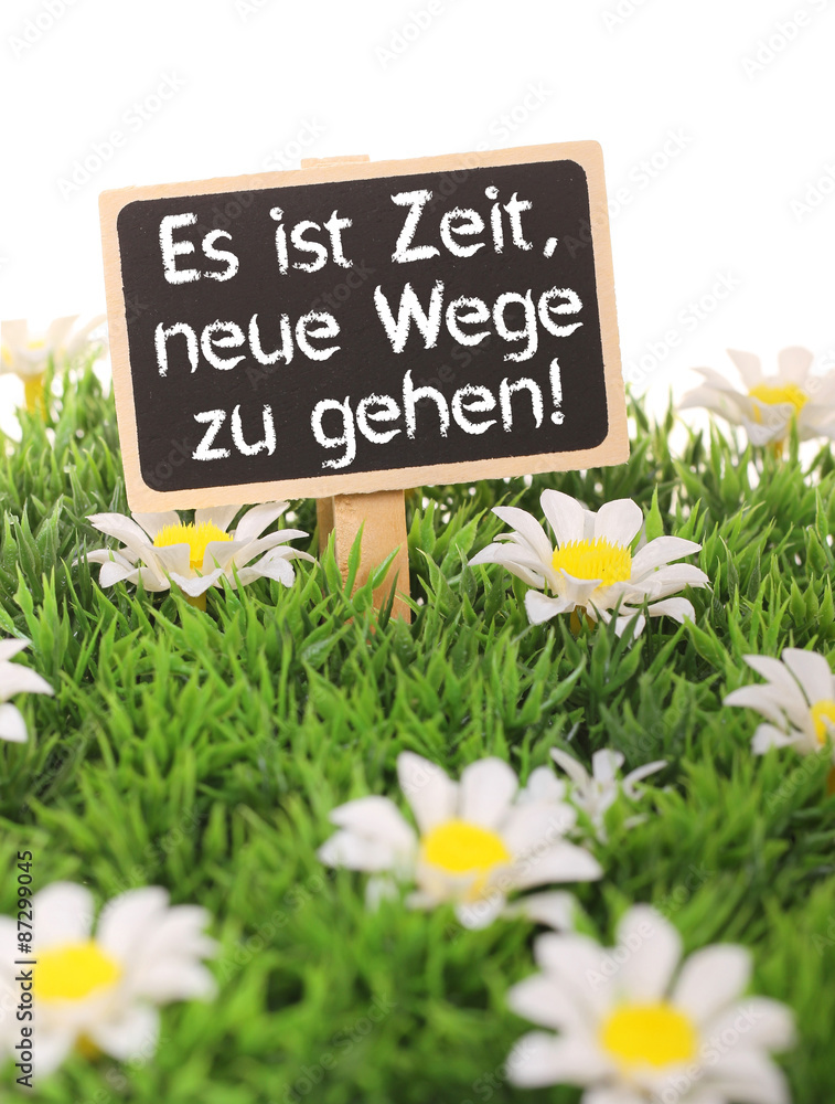 Stock-Foto „Es ist Zeit, neue Wege zu gehen!“ | Adobe Stock