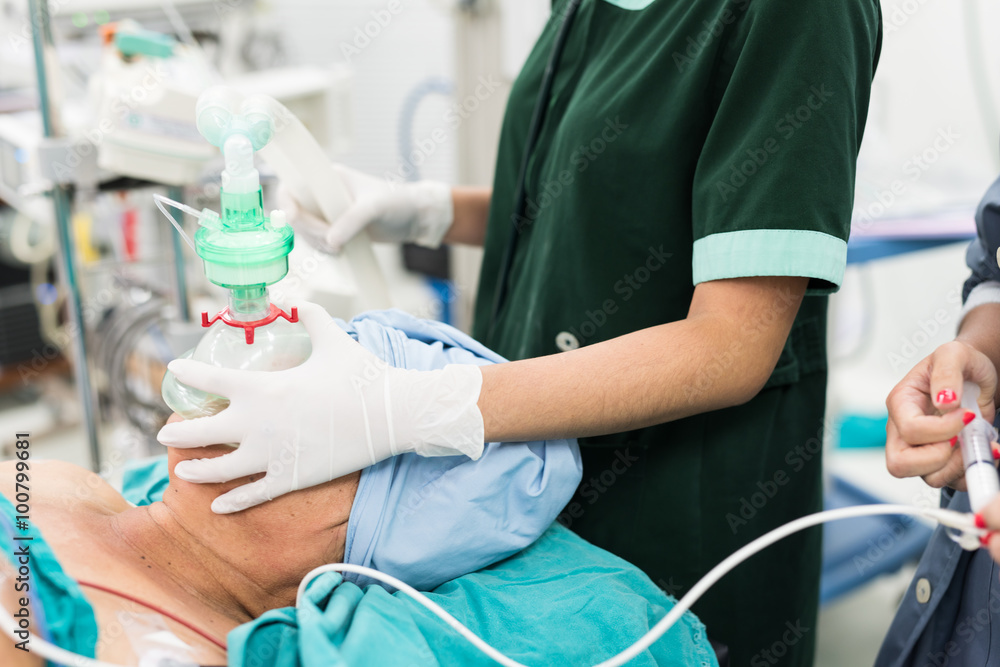 pre oxygenation for general anesthesia Stock Photo | Adobe Stock