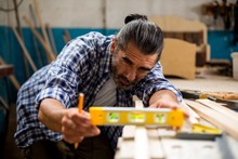 Carpenters Spirit Level Tool Free Stock Photo - Public Domain Pictures