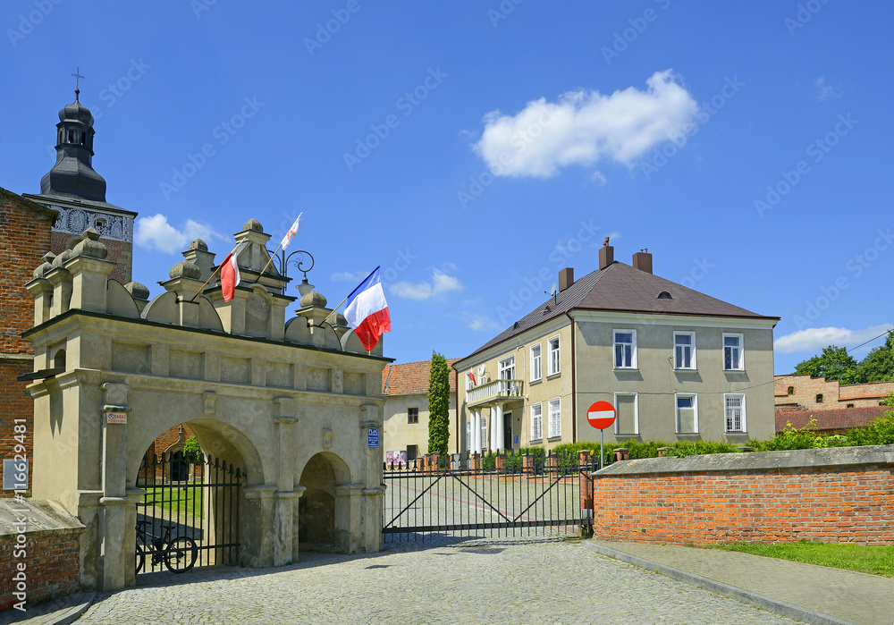 Foto de Stock Biecz, Church Square. Biecz is a town in southeastern ...