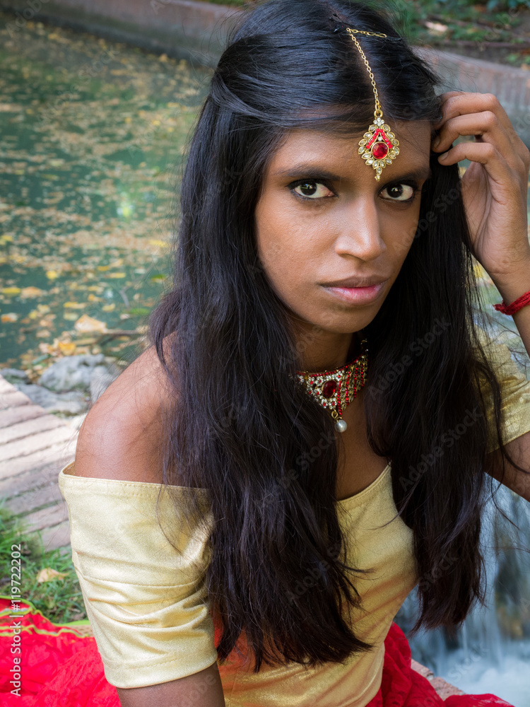 Beatiful and young traditional indian woman with nice eyes Stock Photo ...