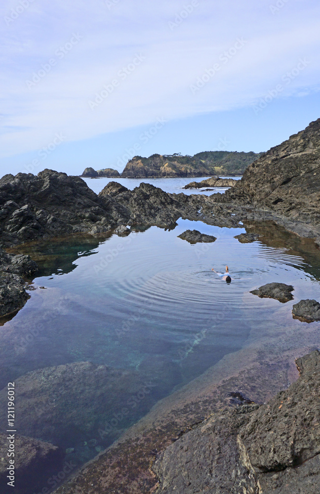 The Mermaid Pools in Matapouri on the east coast of New Zealand's north ...