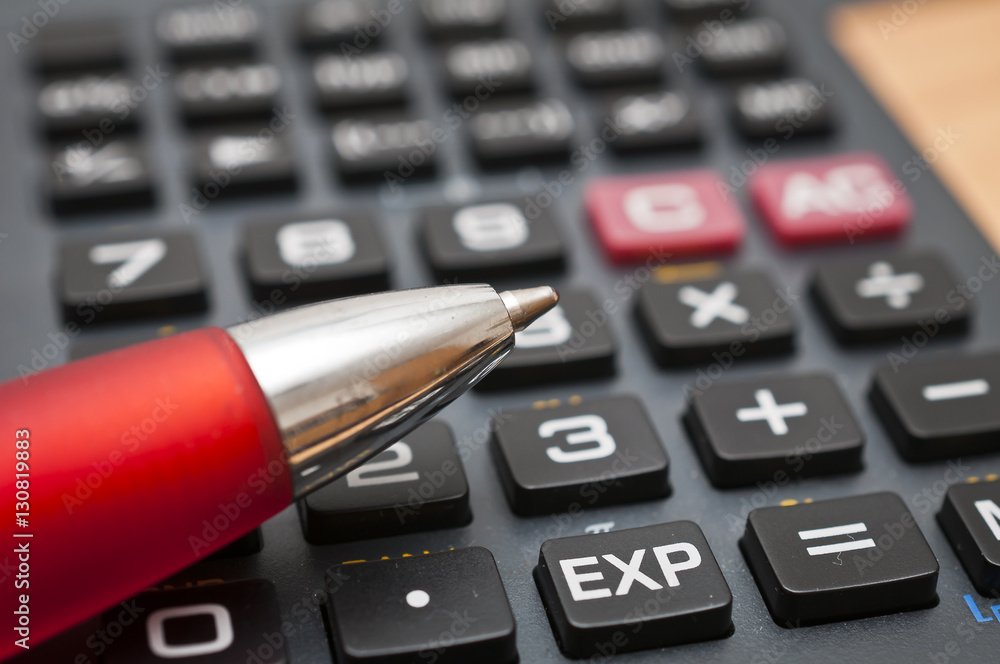 Stock-Foto „Kalkulation“ | Adobe Stock