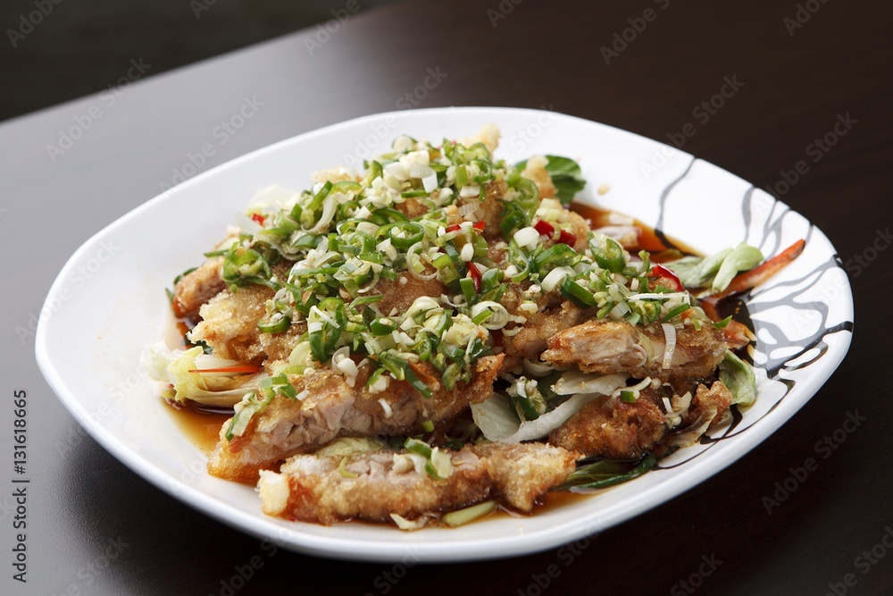 yuringi, Fried Chicken with Hot and Sour Soy Sauce, 유린기 素材庫相片 | Adobe Stock