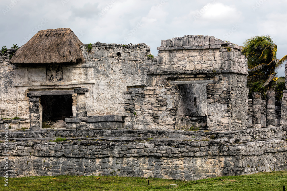 Ancient Mayan house of the Halach Uinic (high-priest) in Tulum ...