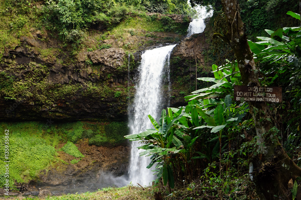 Tad E-Tu waterfall Stock Photo | Adobe Stock
