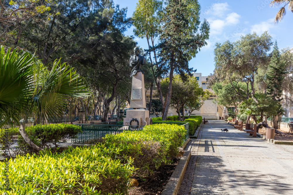 Malta Valletta Floriana: The Mall Gardens - green Malta - parc, garden ...
