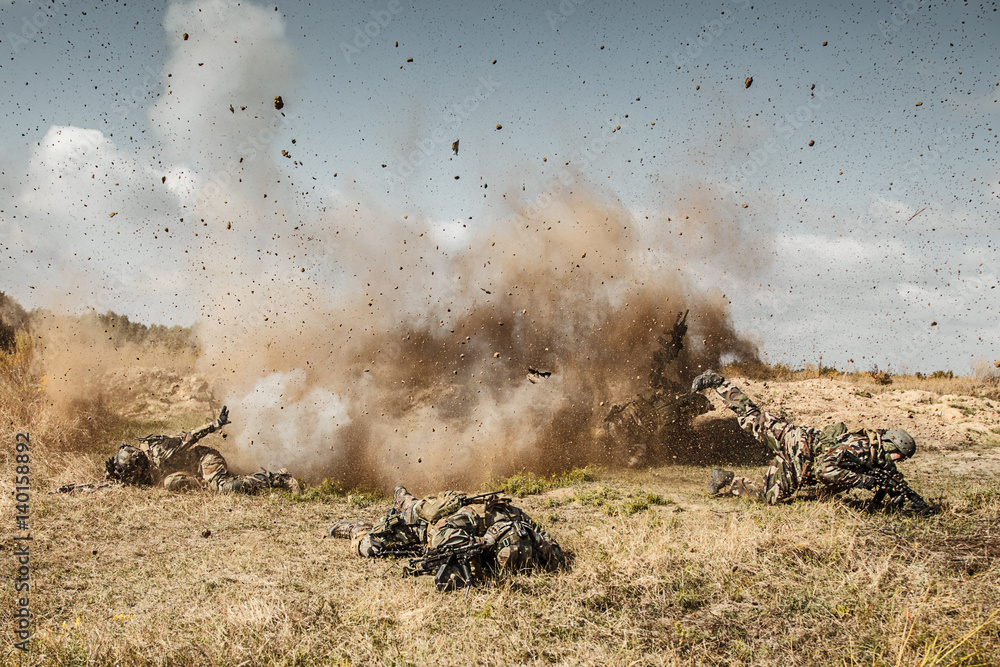 Squad of elite french paratroopers of 1st Marine Infantry Parachute ...
