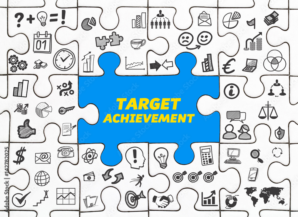 Target Achievement / Puzzle mit Symbole Stock Illustration | Adobe Stock