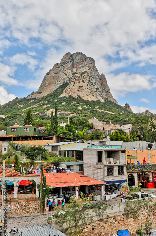 Peña de Bernal, Mexico - one of the world's largest monoliths Stock ...