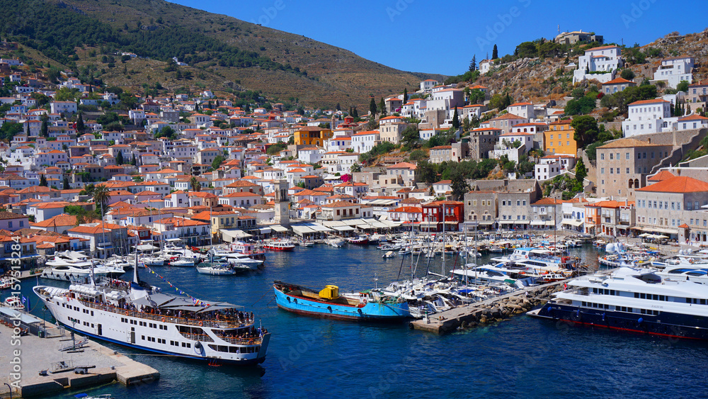 Photo of picturesque island of Hydra on a spring morning, Saronic Gulf ...