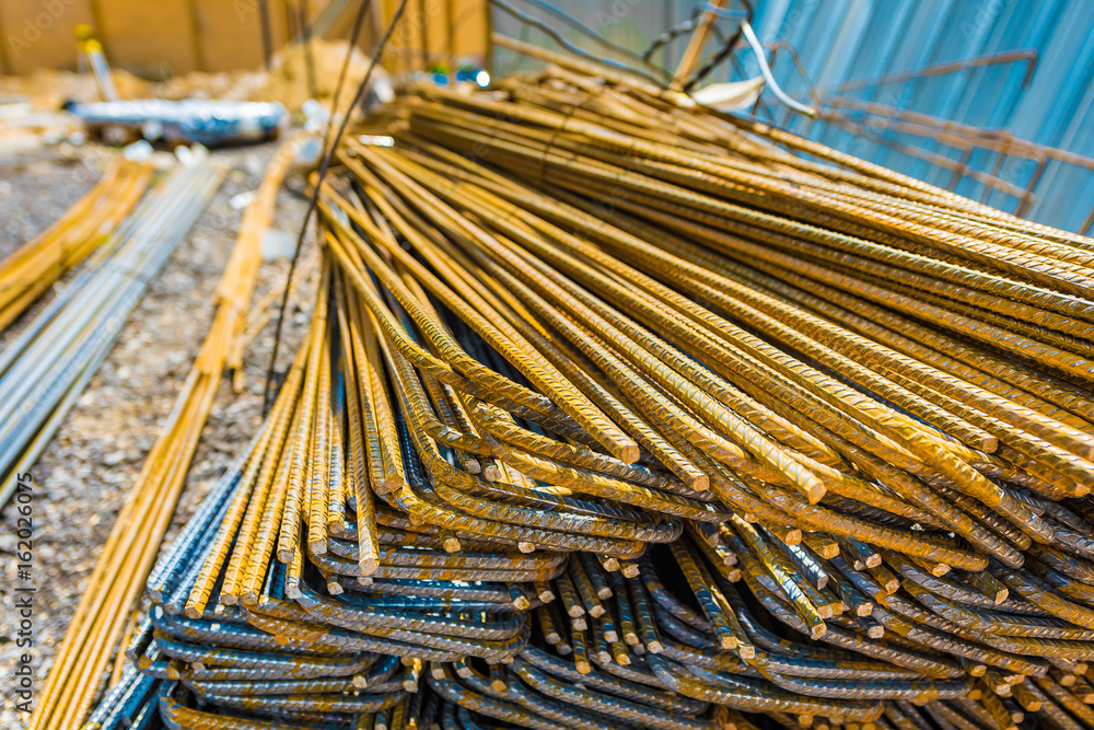 budowa plac budowy zbrojenie metalowe Stock Photo | Adobe Stock