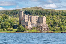 Dunvegan Castle Free Stock Photo - Public Domain Pictures