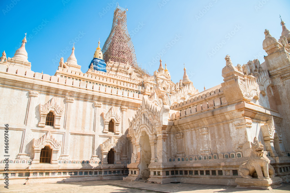 ภาพถ่าย Stock The Ananda temple is one of Bagan's best known and most ...