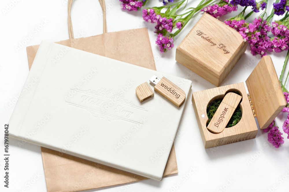 Beautiful white wedding photobook and Usb flash drive in Handmade ...