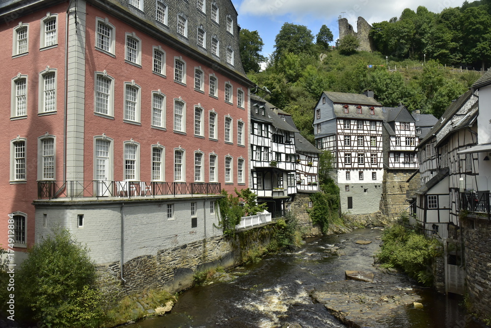 Photo Stock Der Rote Haus (la Maison Rouge) et les bâtisses ...