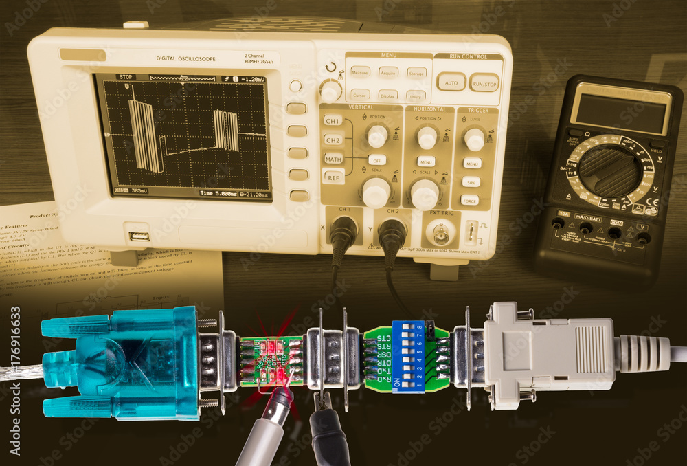 Measurement of data line signals. Display of industrial serial bus ...