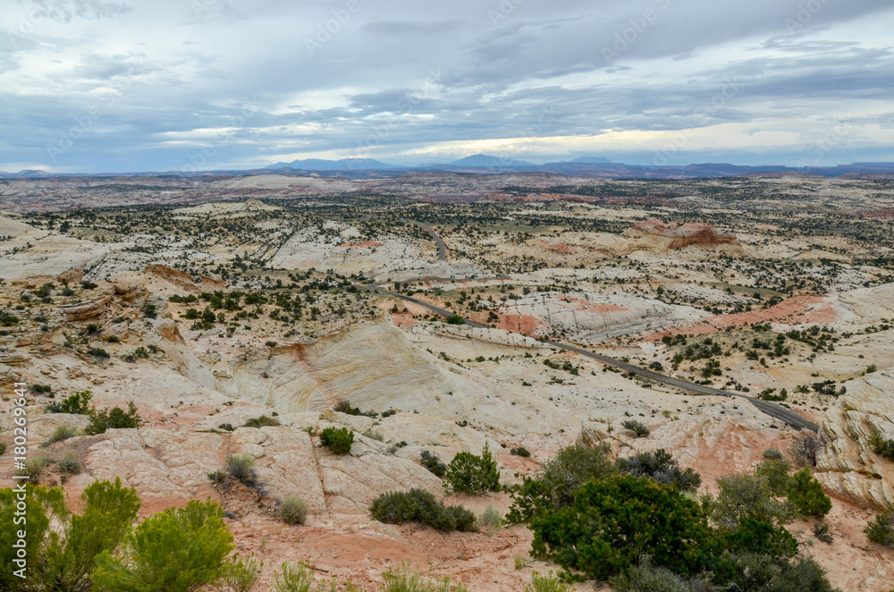panoramic view of kaiparowits Plateau from Head of the Rocks Overlook ...