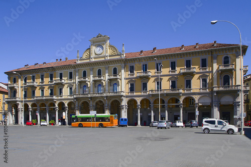 Alessandria Piazza Garibaldi con Palazzo Piemonte Italy Palace in ...