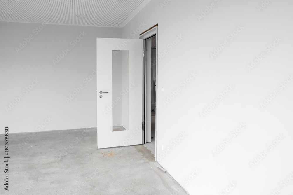 Stock-Foto „Renovieren leer Raum Zimmer “ | Adobe Stock