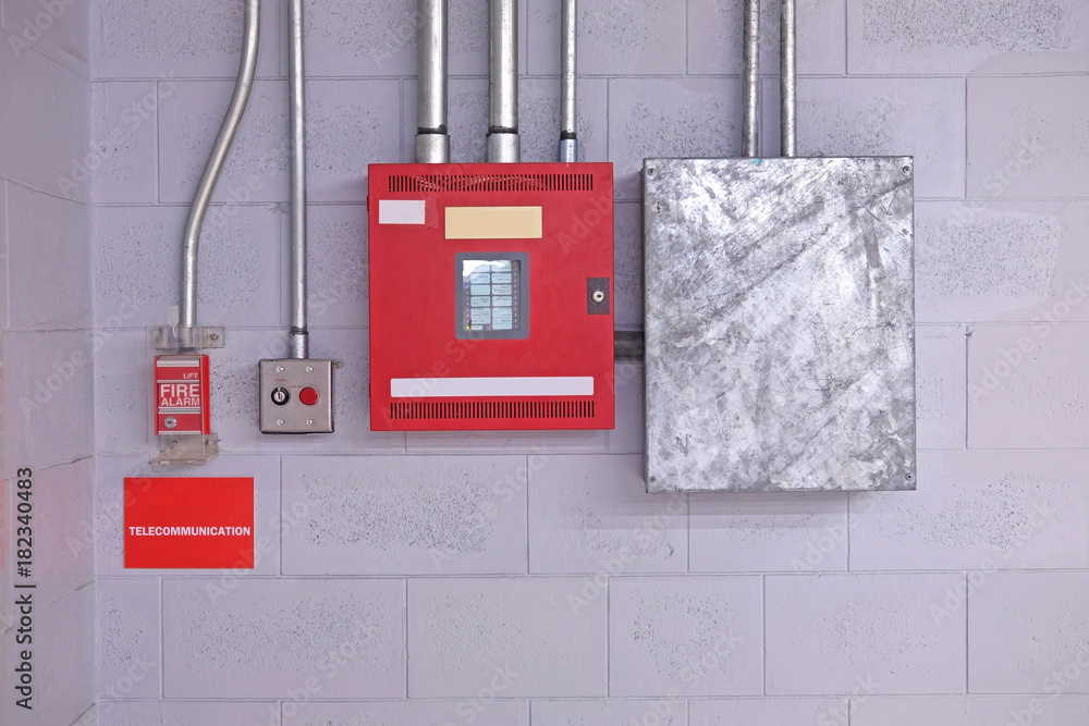 fire alarm switch on wall. Electrical Conduit & PVC Conduit 素材庫相片 ...