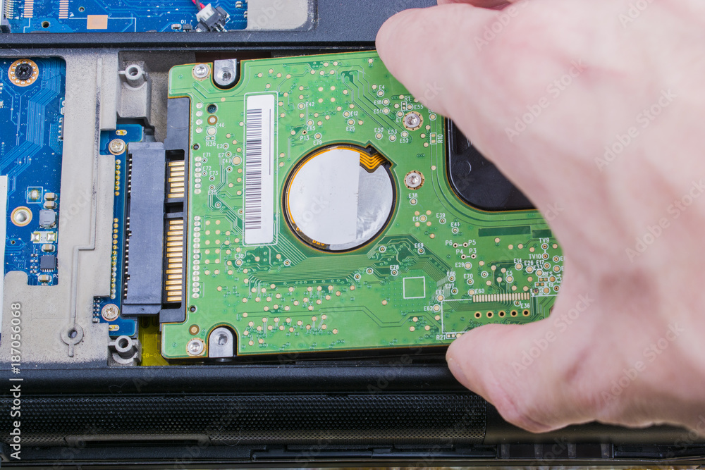 broken laptop, motherboard failure, hard drive, hardware problems ...