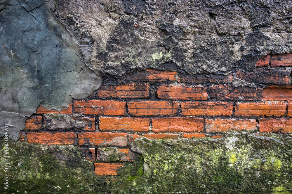 PARED HÚMEDA Y ANTIGUA DE COLOR ROJO Stock Photo | Adobe Stock