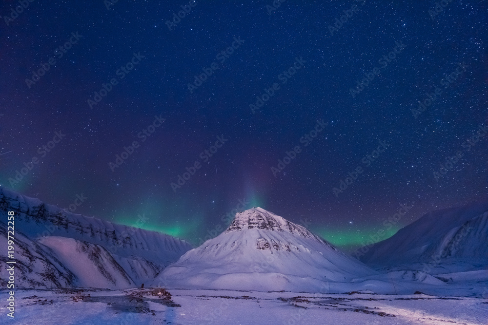 The polar arctic Northern lights aurora borealis sky star in Norway ...