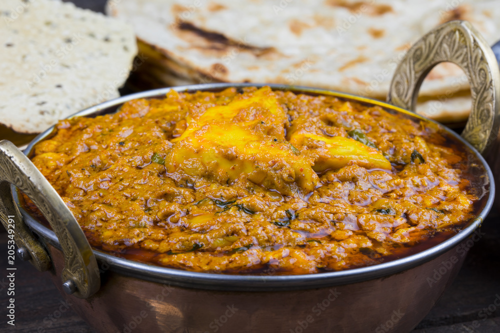 Indian Food Kadai Paneer Served With Dal Makhani, Tandoori or Papad ...