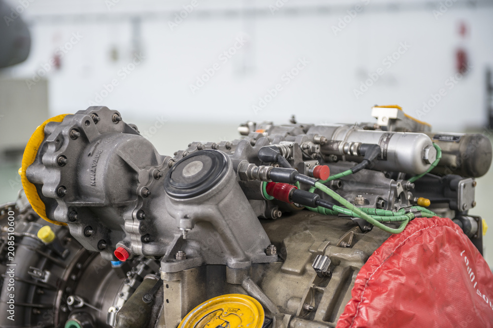 MOTORES AVION PARTES DEL MOTOR Stock Photo | Adobe Stock