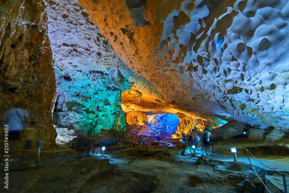 Colorful Stalactite Thien Cung cave, World Heritage site in Halong Bay,Hang Sung Sot Grotto ...