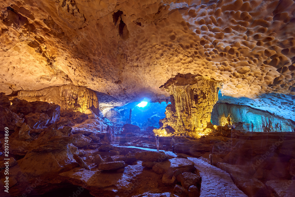 Colorful Stalactite Thien Cung cave, World Heritage site in Halong Bay,Hang Sung Sot Grotto ...