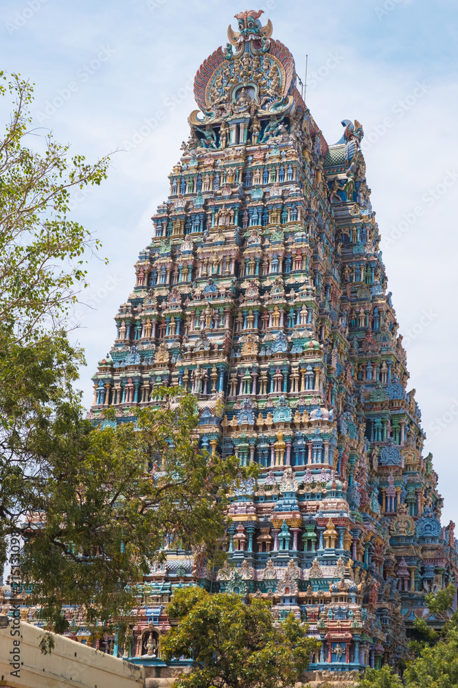 Photo Stock The west Gopuram, or gateway, to the Meenakshi Hindu temple ...