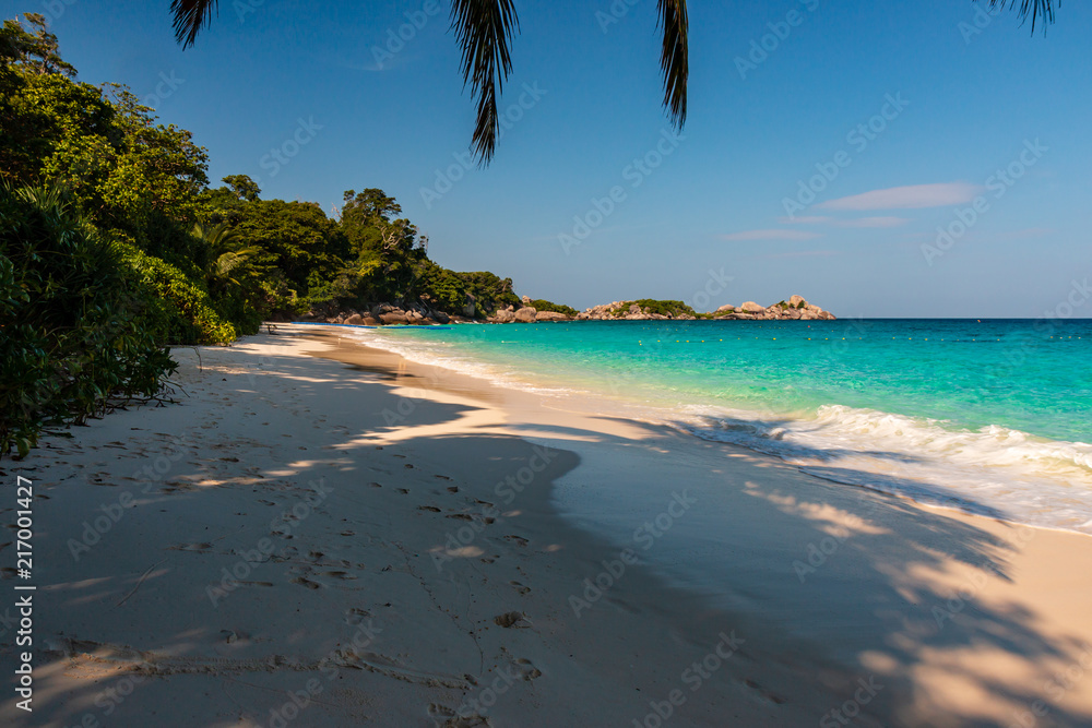 Beautiful Ko Miang (Island 4) in the Thai Similan Islands National Park ...