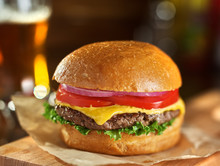 Cheeseburger Free Stock Photo - Public Domain Pictures