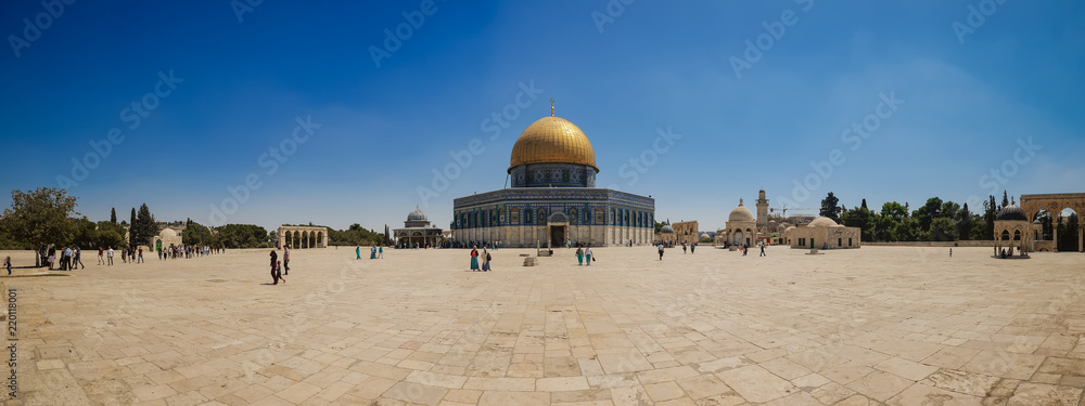 The Dome of the Rock mosque in the Temple Mount.Jerusalem old town ...