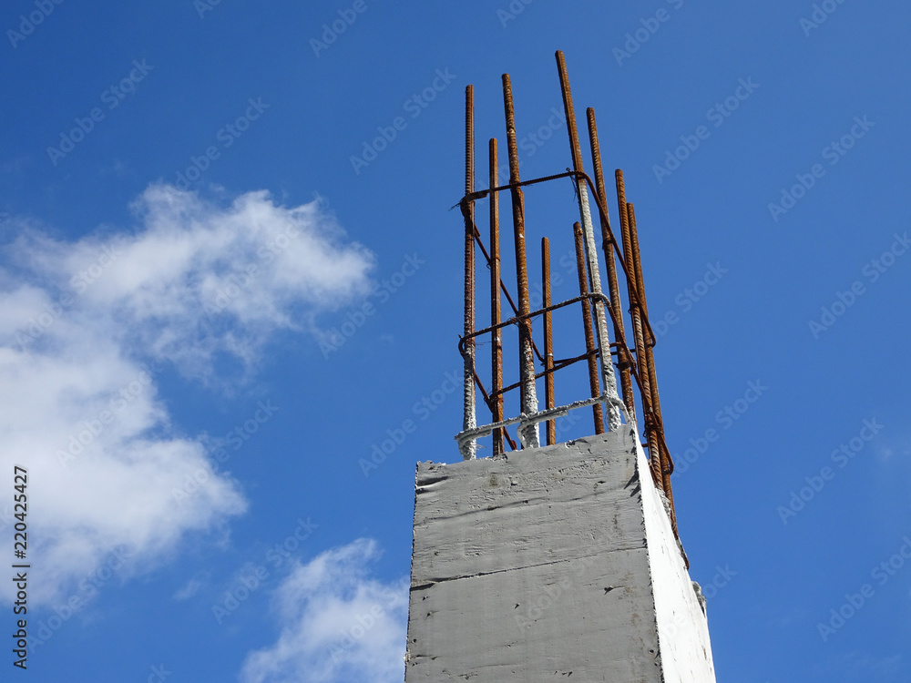 Foto de Stock Reinforcement concrete column as part of building ... Foto de Stock Reinforcement concrete column as part of building ...