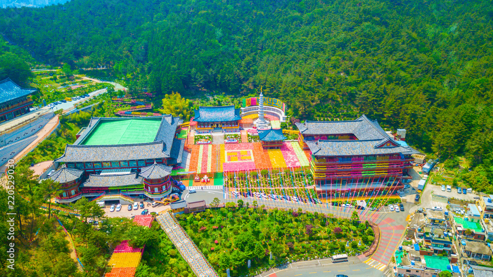 Photo Stock Aerial view of Samgwangsa temple in Busan city of South Korea. Thousands of paper ...