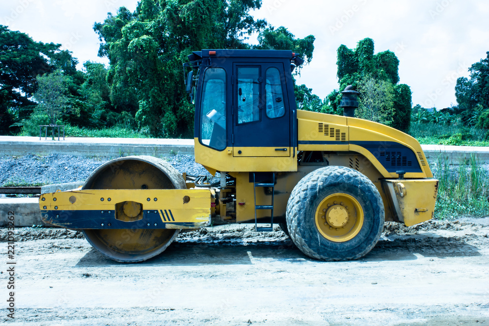 Steam Roller Side View