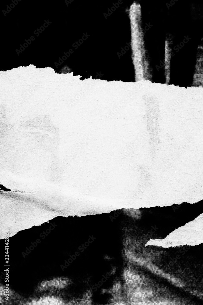 Foto White paper ripped torn background blank creased crumpled posters ...